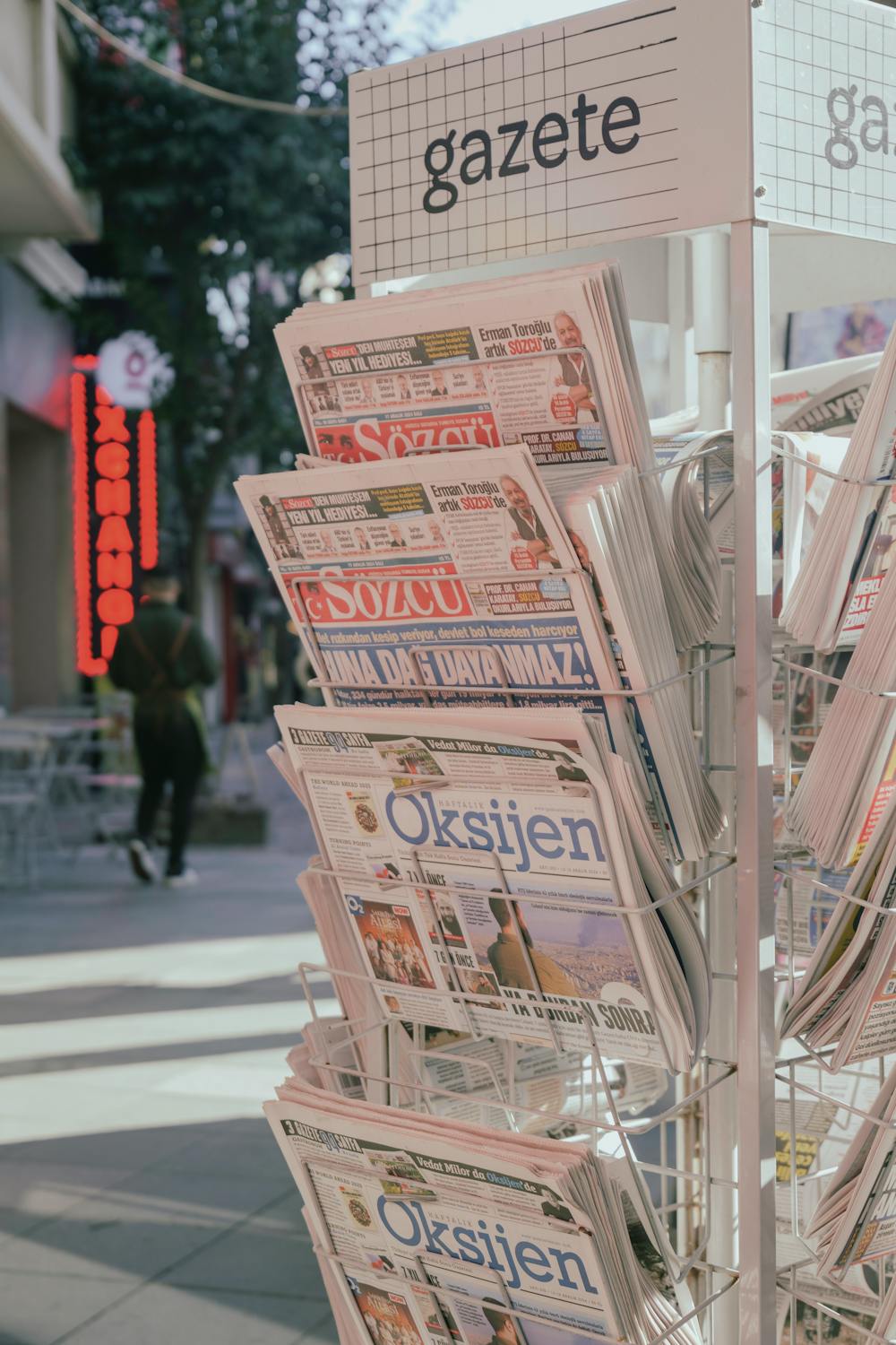 Beginner’s guide to multi-channel content distribution (2025)